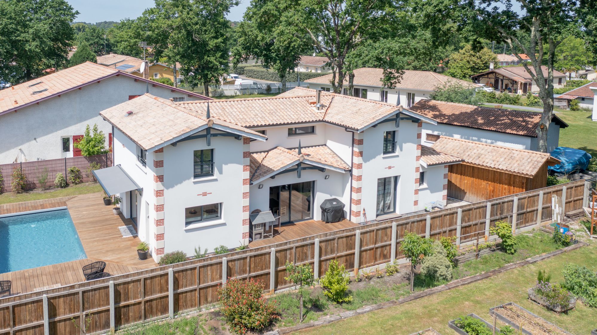 Une maison arcachonnaise avec un plan en H - IGC Construction